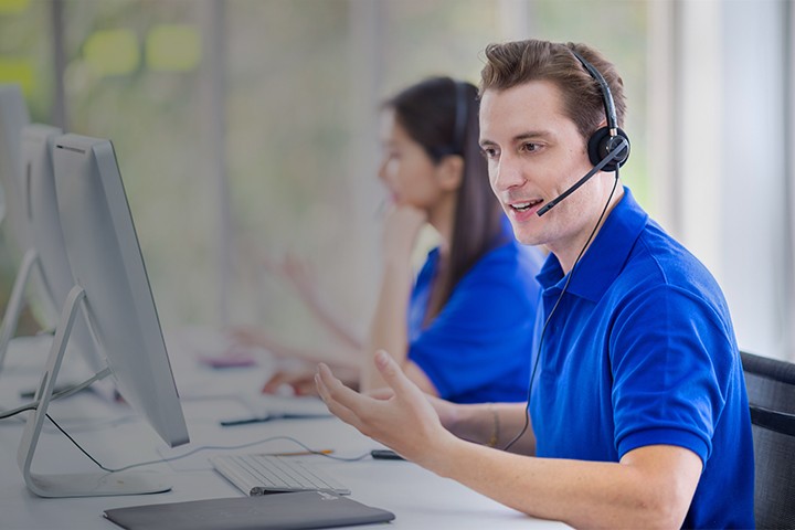 How to Find the Right Contact Center Agent Desktop | Verizon Business